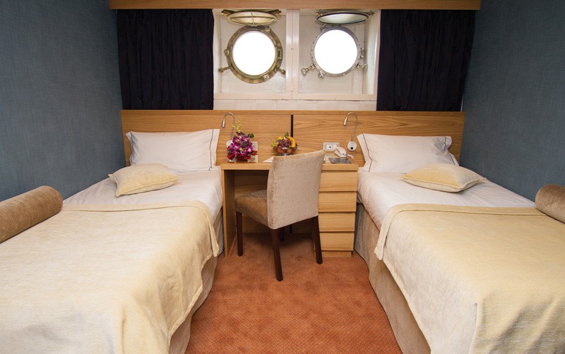 Recordando el MV Funchal de Portuscale Cruises, un barco único | Tu ...